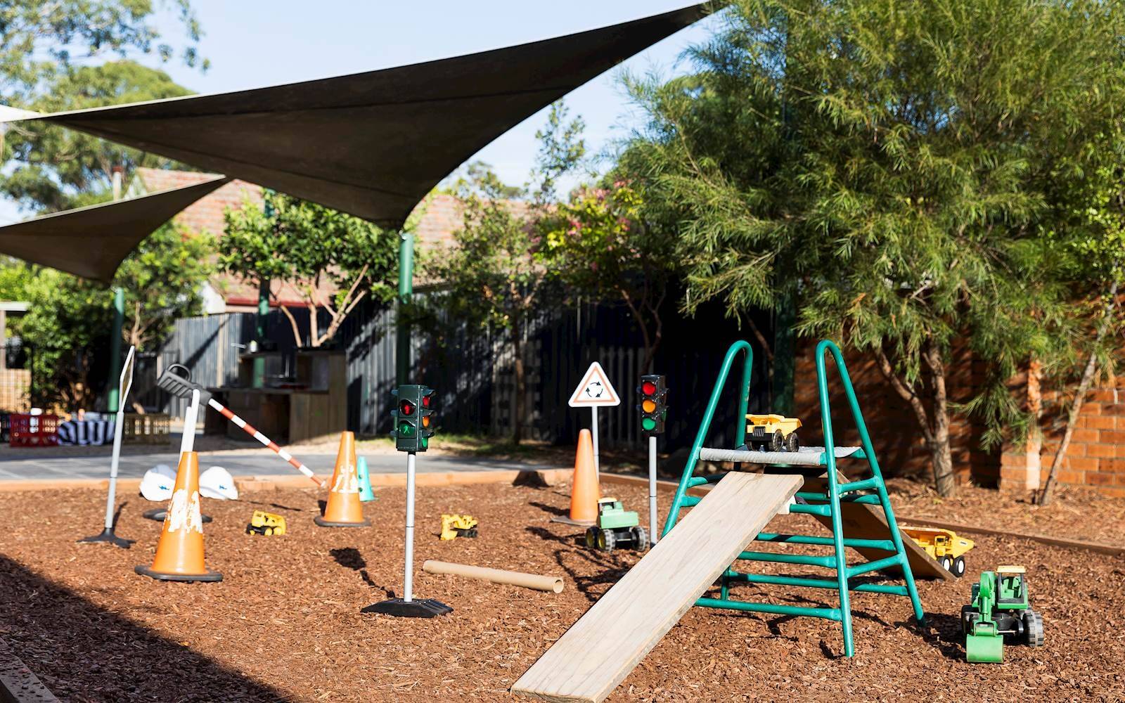 Big Childcare - Lansvale East PS OSHC in Lansvale, NSW 2166 ...